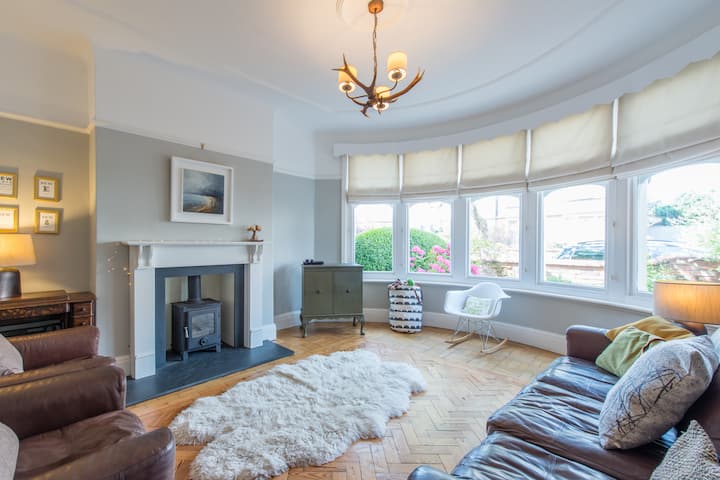 Luxury Spacious Accommodation - Cardiff