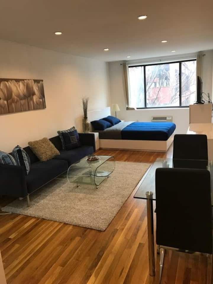 626 10th Ave-renovated Studio Near Times Square - Queens, NY