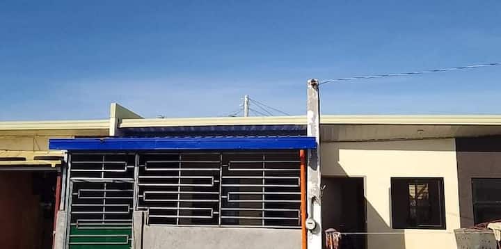 K&l Homestay - Limay