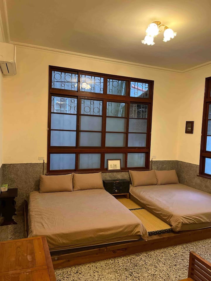 木十八/4~10人入住神農街尾,獨棟透天民宅,熱鬧中帶點寧靜 - 仁德區