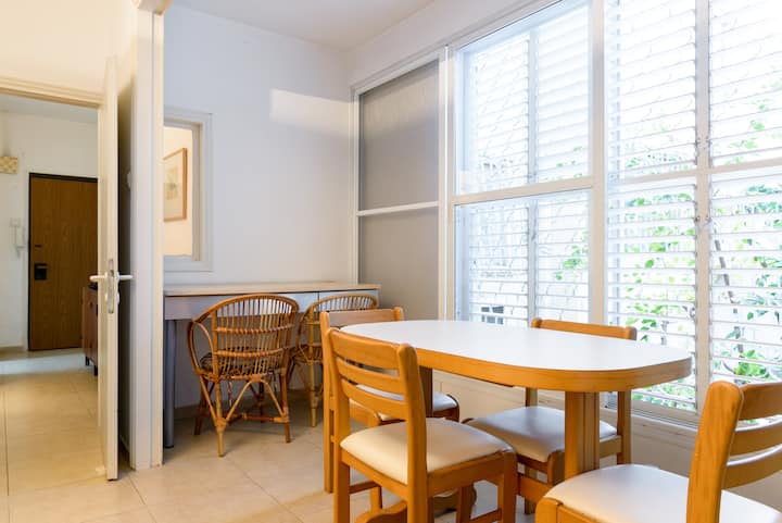 Old North, In Front Of Hayarkon Park - Tel Aviv-Jaffa