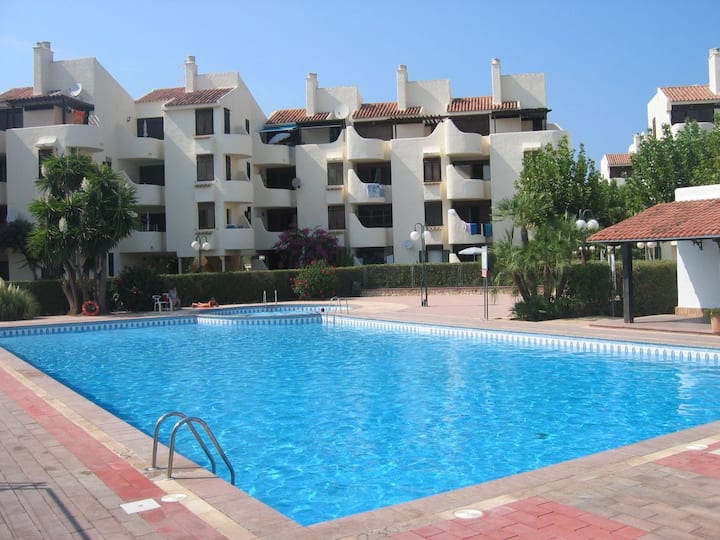 Bonito Apto. En Urb. La Felicidad - Dénia