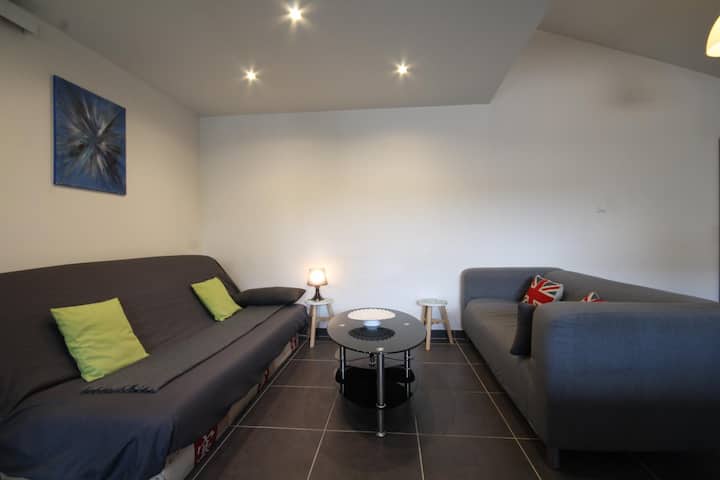 Logement Spacieux & Lumineux, Piscine, Aéroport - Pont-Saint-Martin