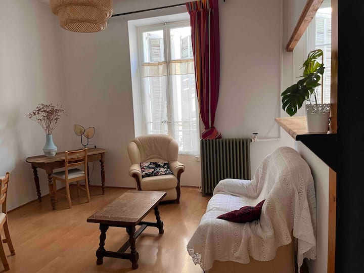 P3. 70m2 Centre Ville - Avignone