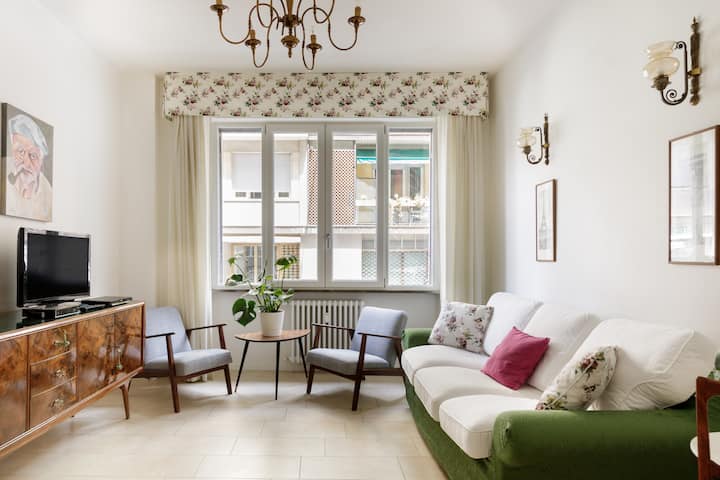 Apt With Wifi, A/c, Private Parking - Florencia