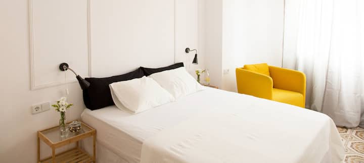Bcn Stunning Getaway @Direct Metro From Airport - L'Hospitalet de Llobregat