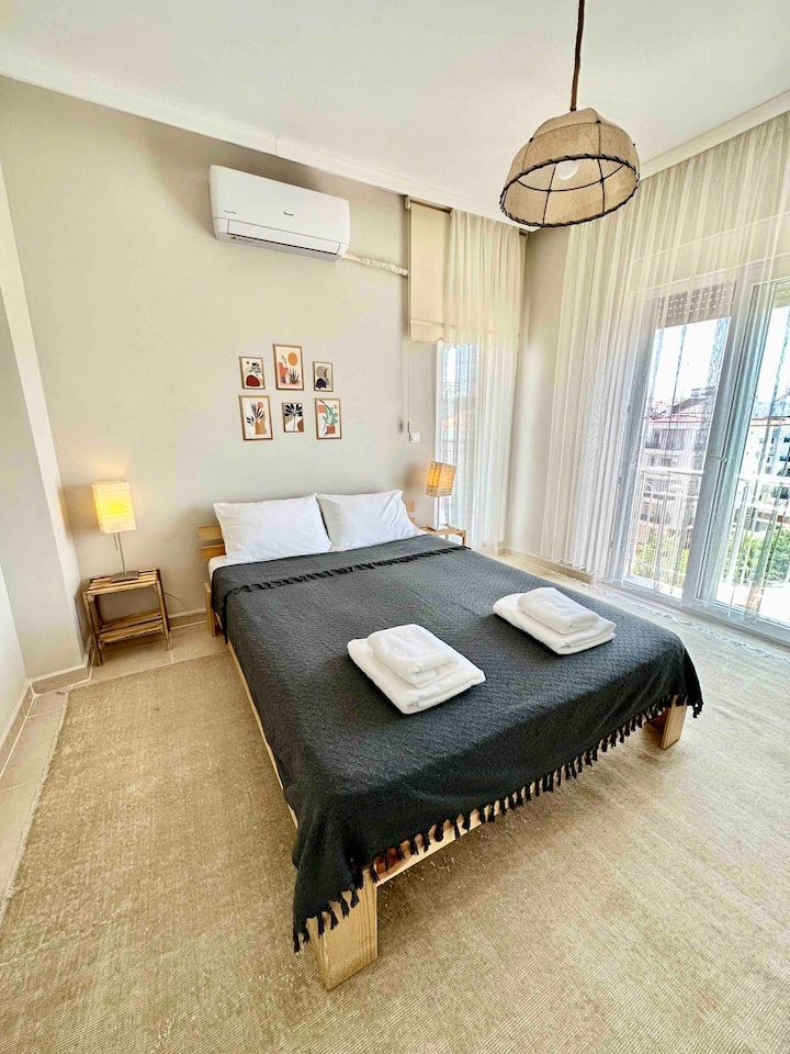 Modern Tasarımlı Geniş Teraslı 1+1 - Antalya