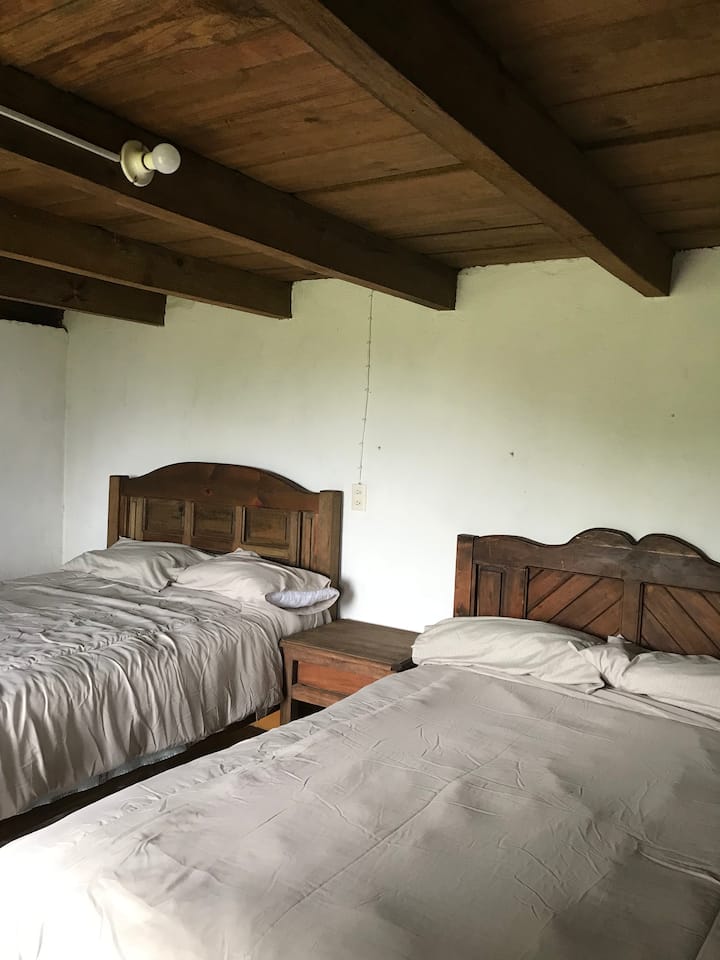 Habitación Independiente En Camino Del Caracol - Zaragoza