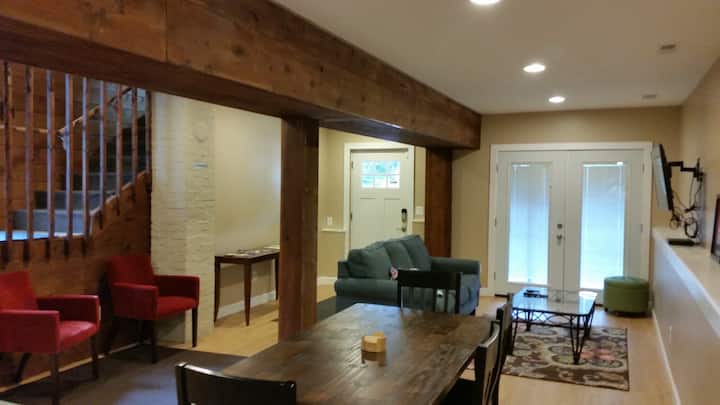 Center Street Loft - Lake Geneva