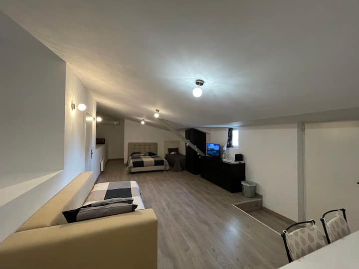 Location L'isle Sur Sorgue Appartement Et Parking - Fontaine-de-Vaucluse
