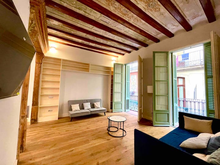 Great & Top Central High Ceilings Premium Apt - Barcelona
