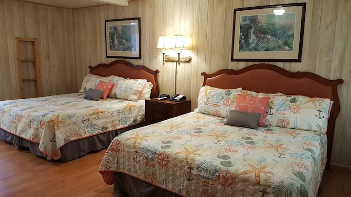 Coast Inn And Spa - Fort Bragg, CA