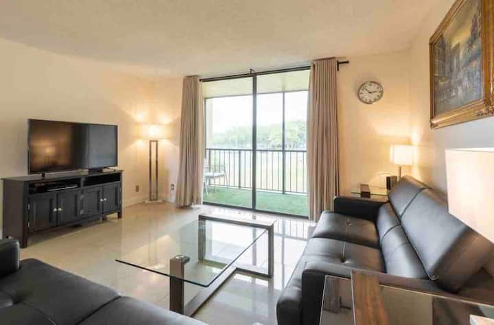 Lovely Escape Condo - West Palm Beach, FL