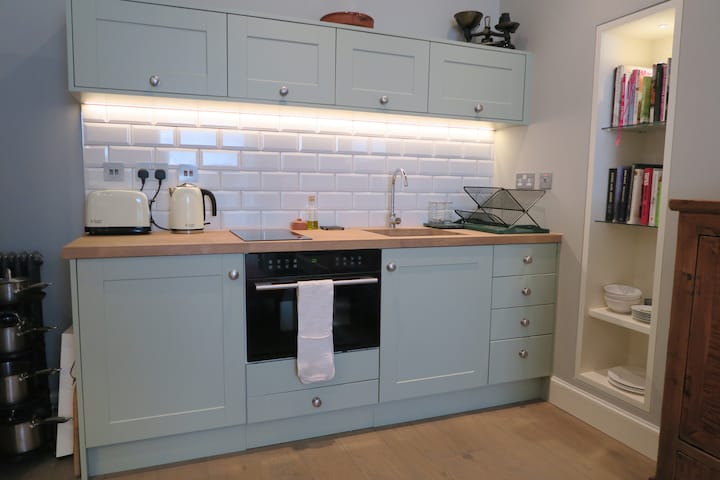 A Suite In Renovated Georgian Townhouse - Edimburgo