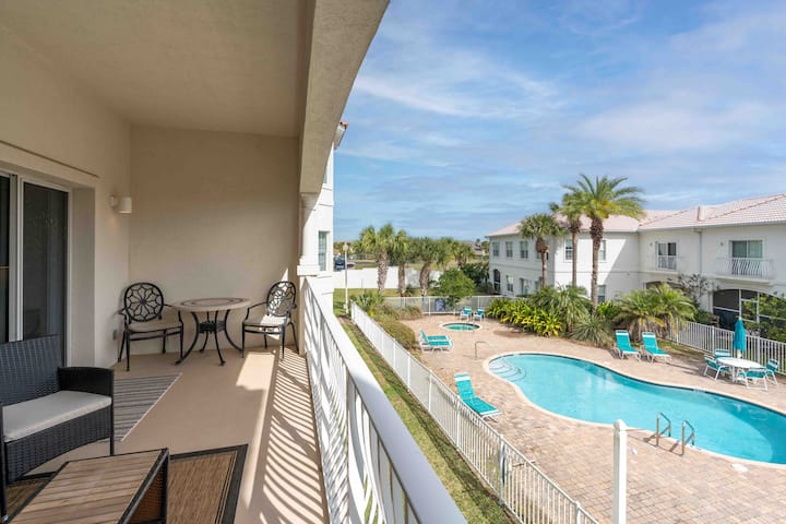 Sea Salt & Serenity~ Beachside Condo - Crescent Beach, FL