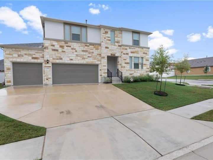 Sxsw Special Short Term
5 Bedrooms 5 Queenbeds - Austin, TX