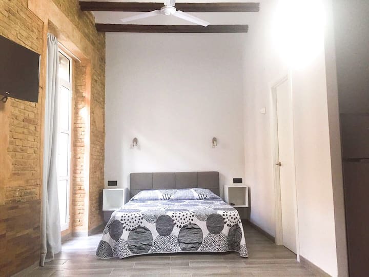 Apartamento Muy Céntrico Reformado. Opción Parking - Valencia