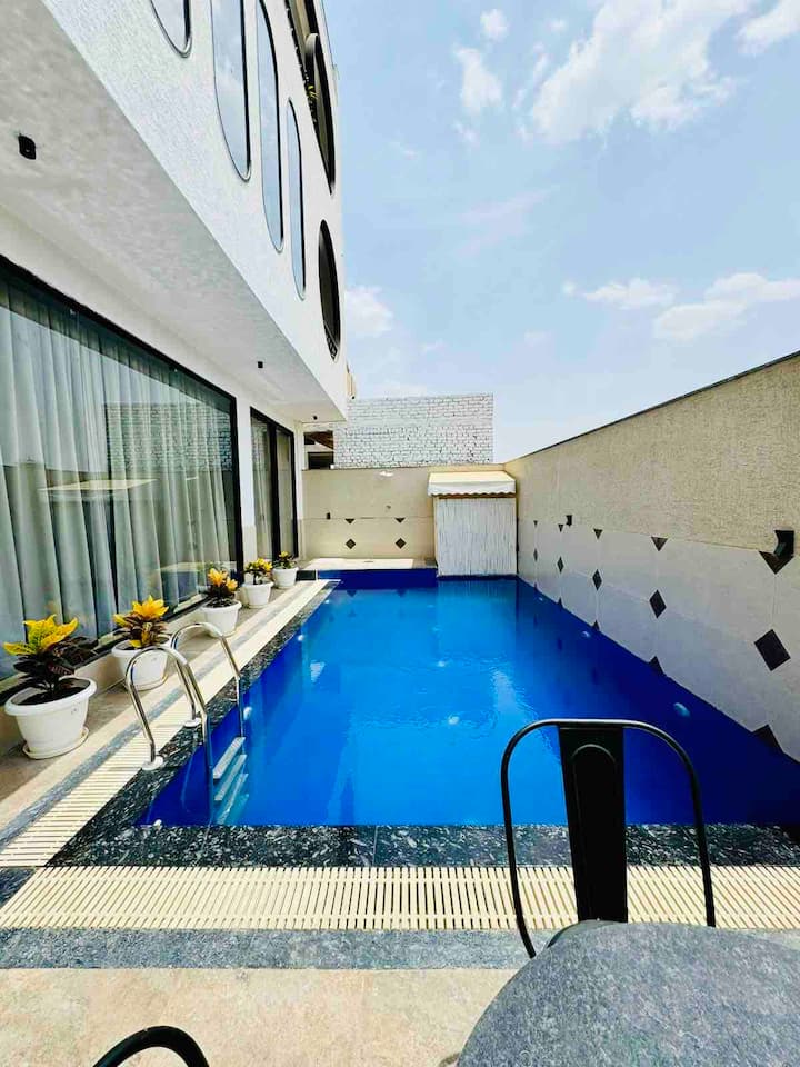 Aero Breeze 3bhk | Pool Villa W/ Runway View - Jaipur