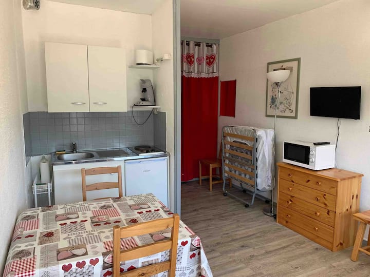 Studio Orienté Plein Sud Avec Vue Dégagée - Orcières