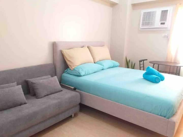 Sv 2118 Sunvida Tower- Sm City Cebu - Spacious Studio Type Condo With Wifi - Cebu