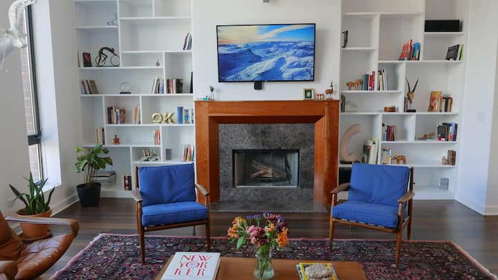 Luxury Wicker Park Penthouse W/ Private Rooftop - McKinley Park - Chicago