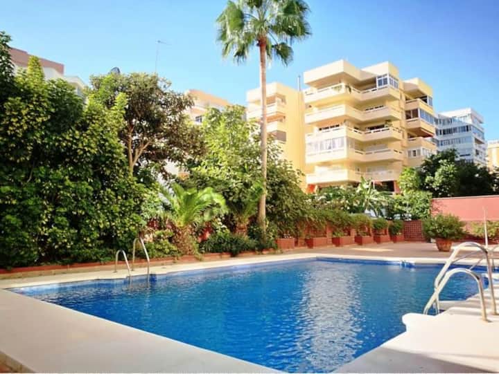 Playa Fontanilla, Parking, Pool, City Centre. - Marbella