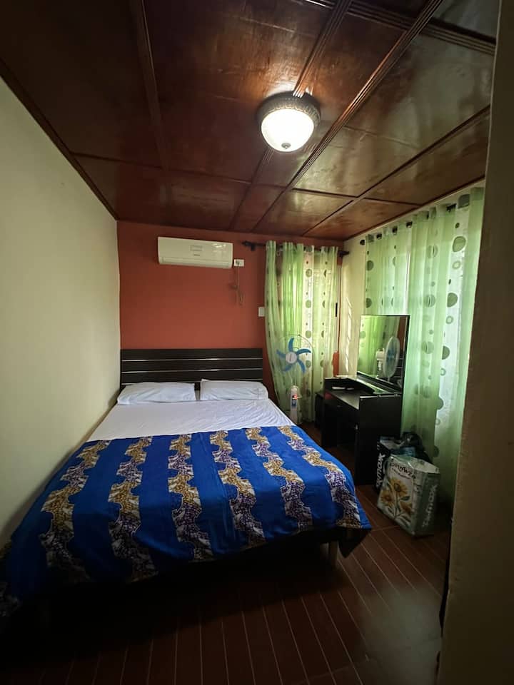 Muriel's Place - Monrovia