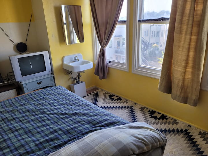 May - Sept - Furnished Room - Ucsf - San Francisco, CA