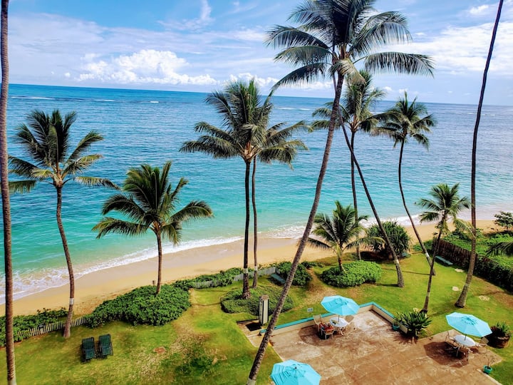 Epic Ocean Views! 3 Bed 2 Bath Beachfront Condo! - Laie, HI