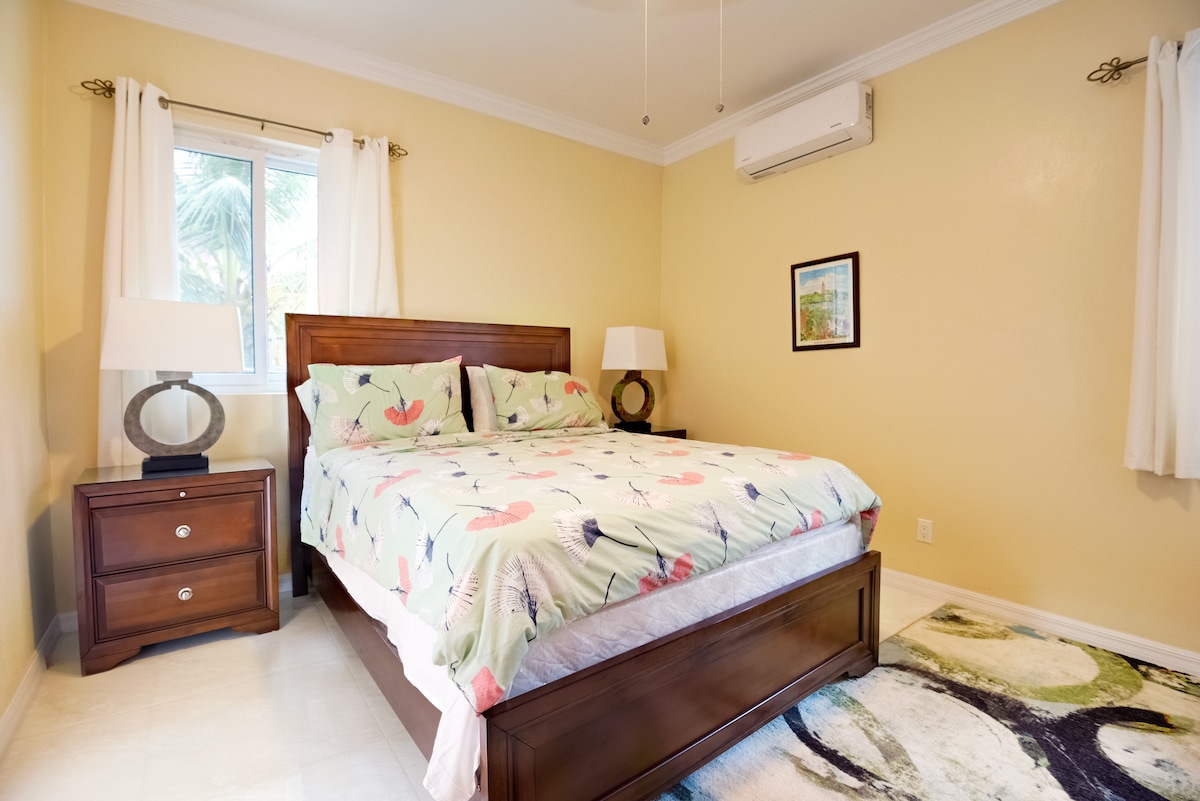Sandy Beach Apartment West 2 - 拿騷