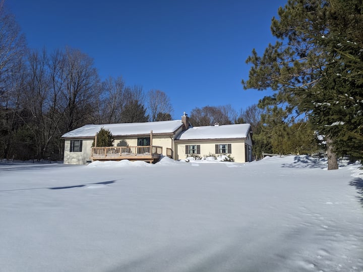 Wtr, Whiteface Mt, 6 Humans, A Dog, & Great Times - Wilmington, NY