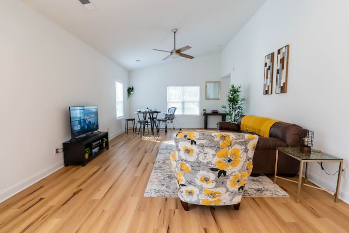 3br, 2ba, All King Beds, Near Uptown Extended Stay - Charlotte, NC