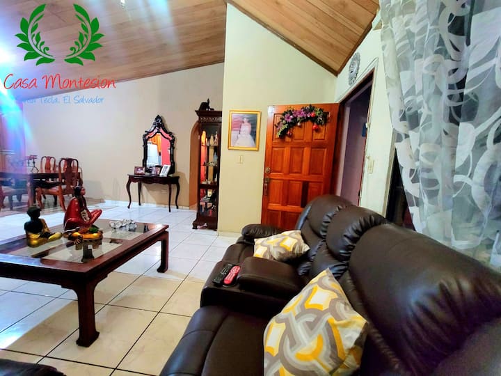 Casa Montesion- Beautiful 5 Bedroom Home With Pool - San Salvador (El Salvador)