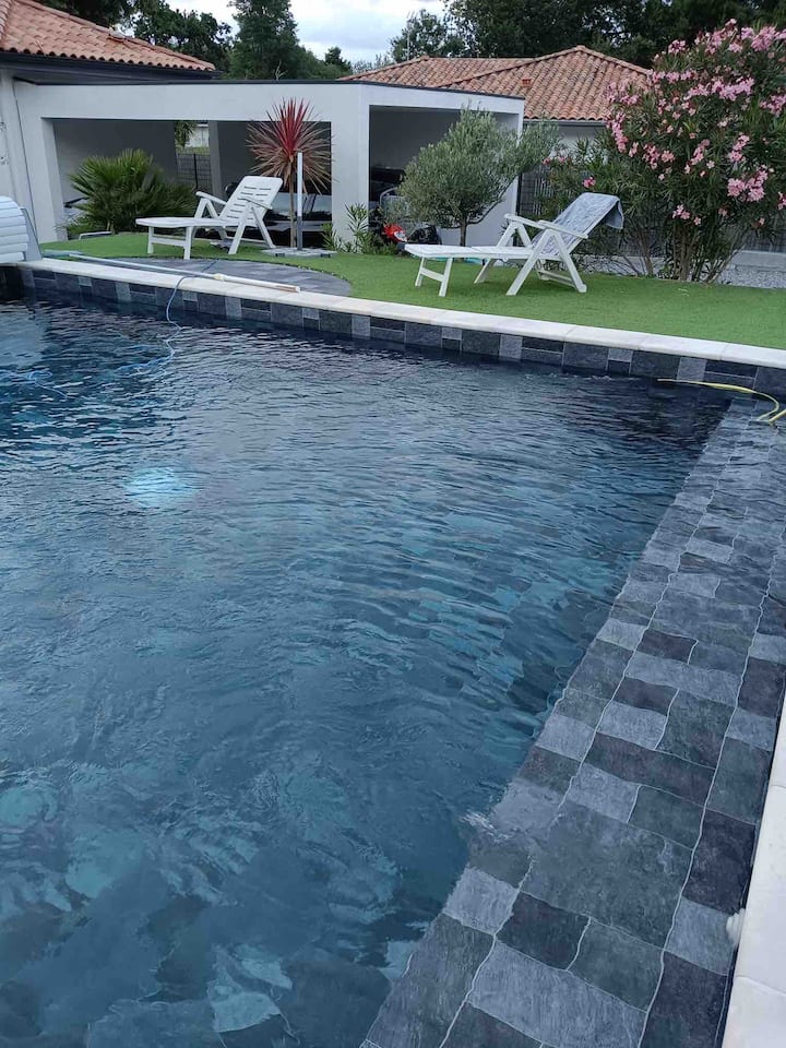 Maison Neuve Au Calme, à Moins De 4km De L'océan. - Tarnos