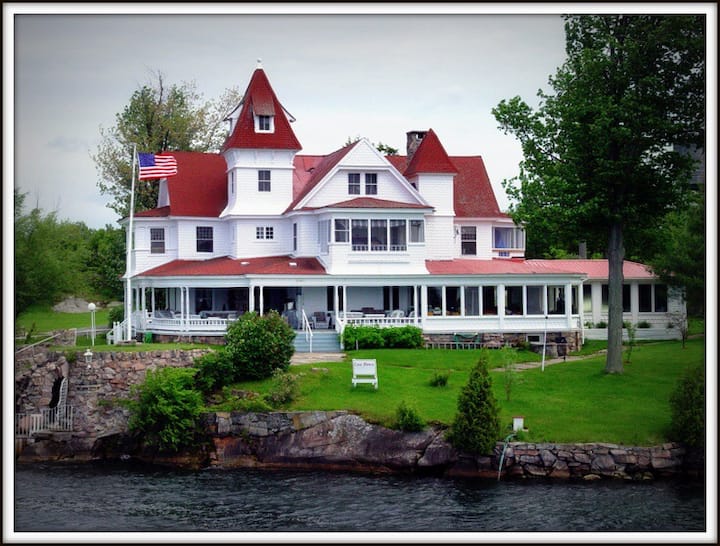 Casablanca On Cherry Island - Alexandria Bay, NY