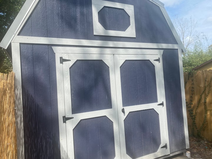 Cozy Bungalow Cabin In The Heart Of Tampa! - Tampa, FL