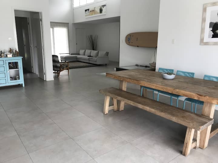 Family & Pet Casuarina Retreat - Gold Coast