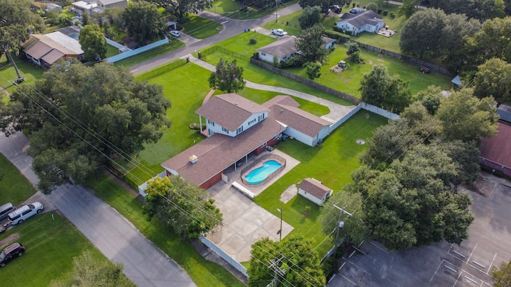 Large Tropical Estate (1.5 Acres Space)- Tampa Bay - 坦帕