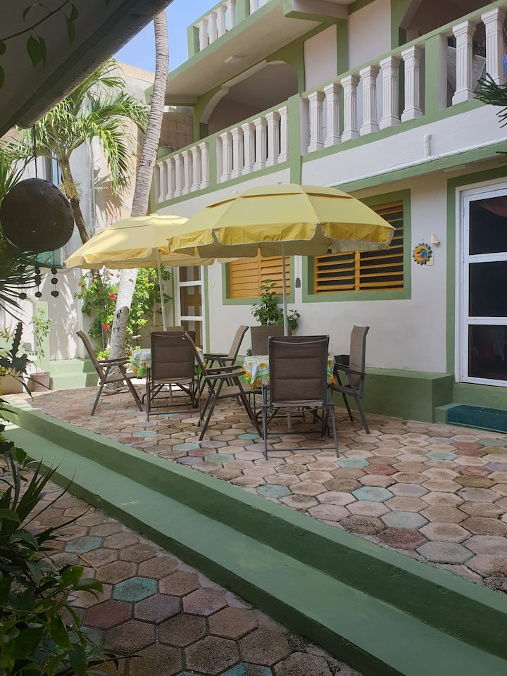 Casa De España 2-6 Guests. - Isla Mujeres