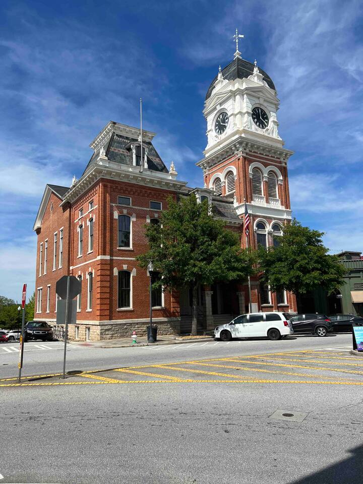 Wonderful West Street (Tvd) - Covington, GA