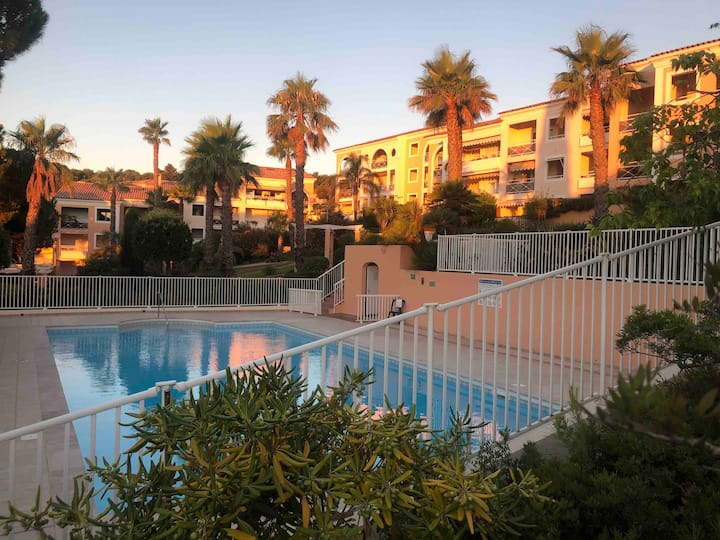 Belle Vue Mer Piscine, Calme Sur Parc, 2 Chambres - Hyères