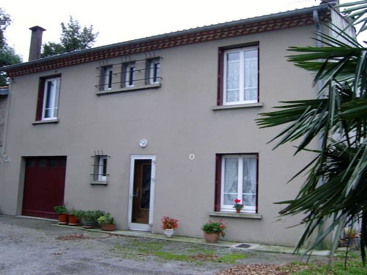 Charmante Maison Rénovée Pour 10 Personnes - Pont-de-Larn