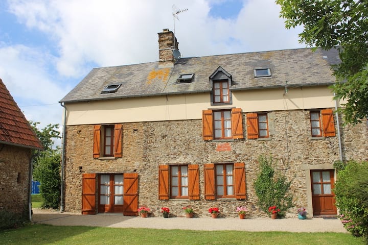 Beautiful 16th Century Farmhouse In Rural Normandy - Saint-Lô
