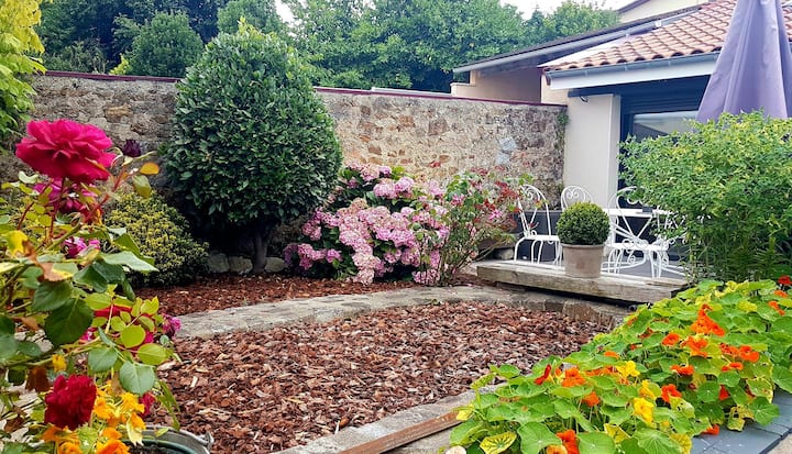 Jolie Maison De Ville Avec Jardin Avec Jacuzzi - Limoges