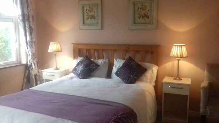 Double Room En Suite
Room Only. - Killarney