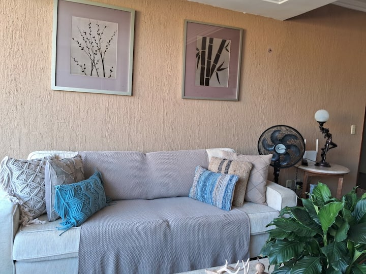 Hospede-se Na Praia Do Futuro A Preços Econômicos! - Fortaleza