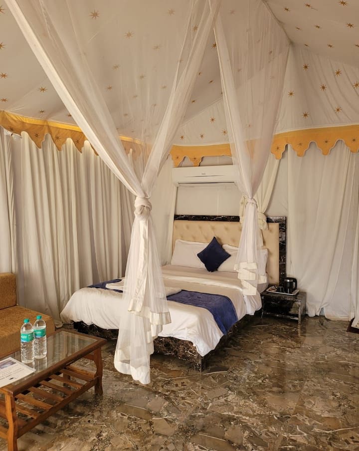 Swiss Tents At Igatpuri. - Igatpuri