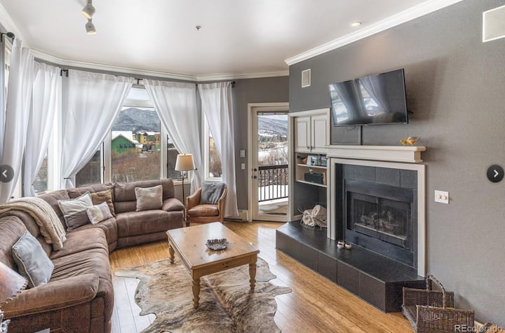 Pool Open Daily, Ac In Every Room, 4 Beds, 3 Baths - Steamboat Springs, CO