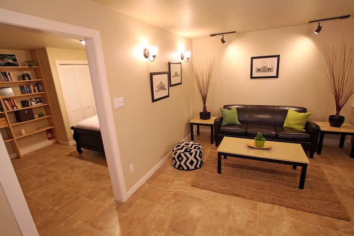 Beautiful 2-room Studio - Berkeley, CA