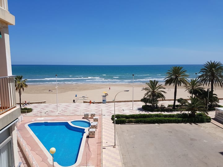 Primera Linea Y Vista Sobre El Mar Con Piscina... - Cullera